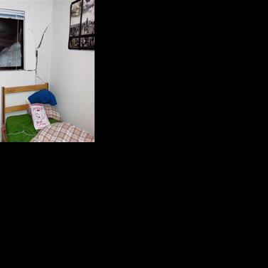 Big, runaway snowball slams into college dorm | Daily Updates ...