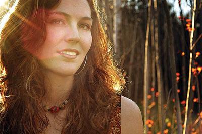 Songwriter Yazmín making stop at Heyde Center | Arts & Entertainment ...