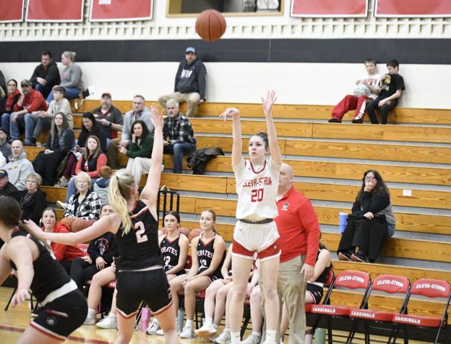 No. 1 Eleva-Strum rolls again, now 17-0 | Sports | leadertelegram.com