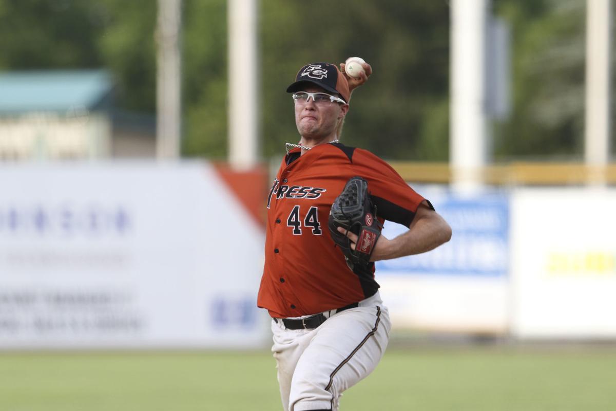 Denoyer makes final appearance for Express in loss | Sports ...