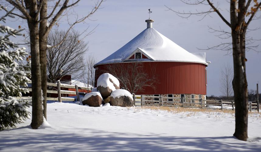 Round 'n' round we go: Round barns add nostalgic touch to Wisconsin ...