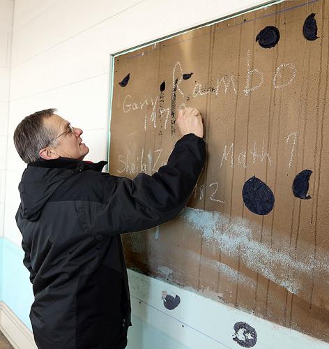 Retirees recall days at Central | Front Page | leadertelegram.com