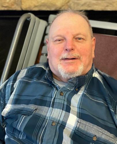 Robert Angeloff | Obituaries | leadertelegram.com