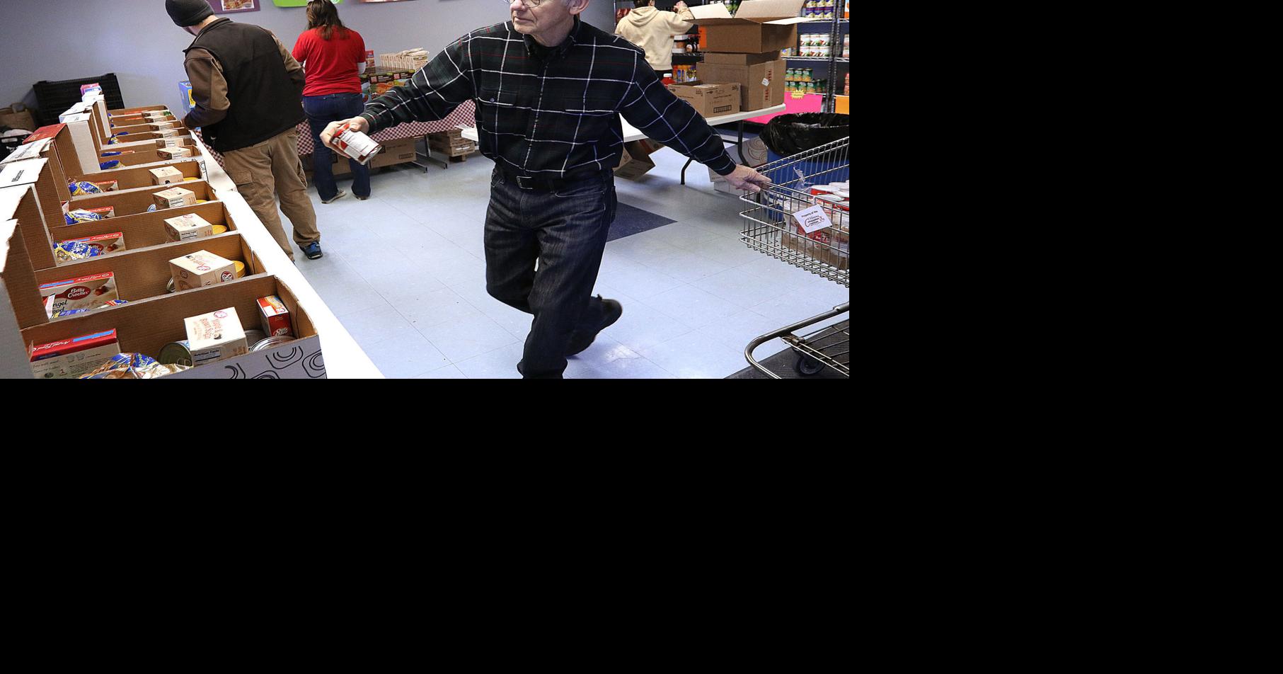 Food pantries, hunger relief groups shift to drive-up systems, practice ...