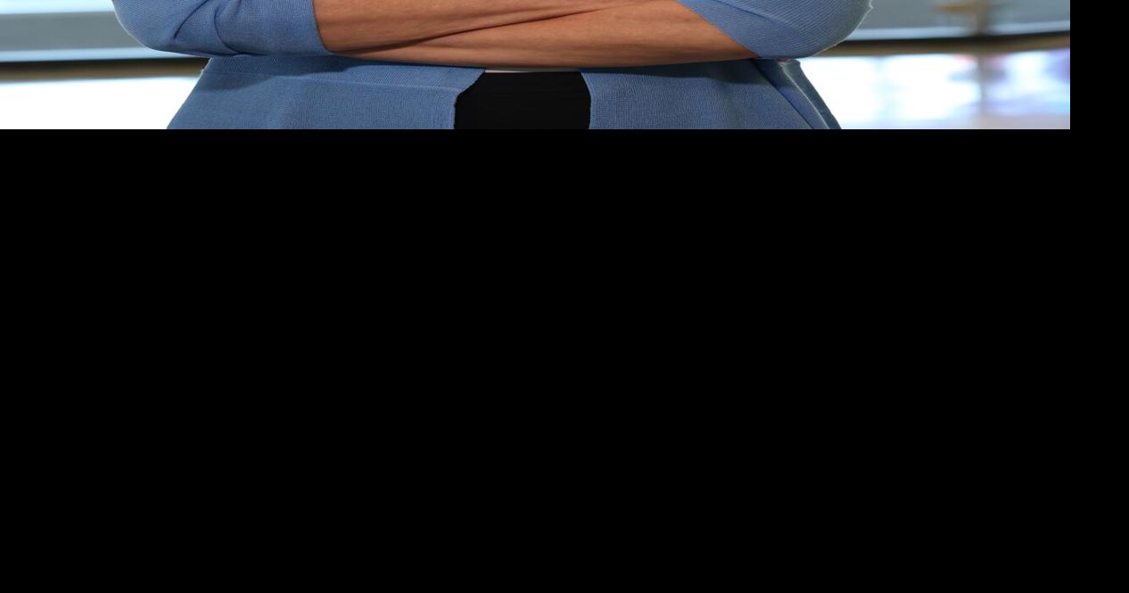 Sen. Baldwin discusses ICE funding in conference call | Daily Updates ...