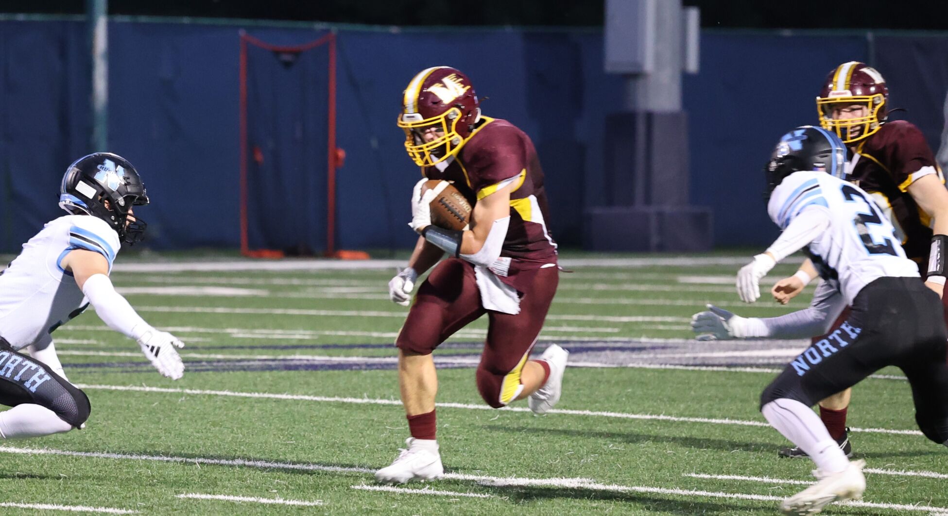 Huskies, Mustangs ready for kickoff to 2024 high school football season ...