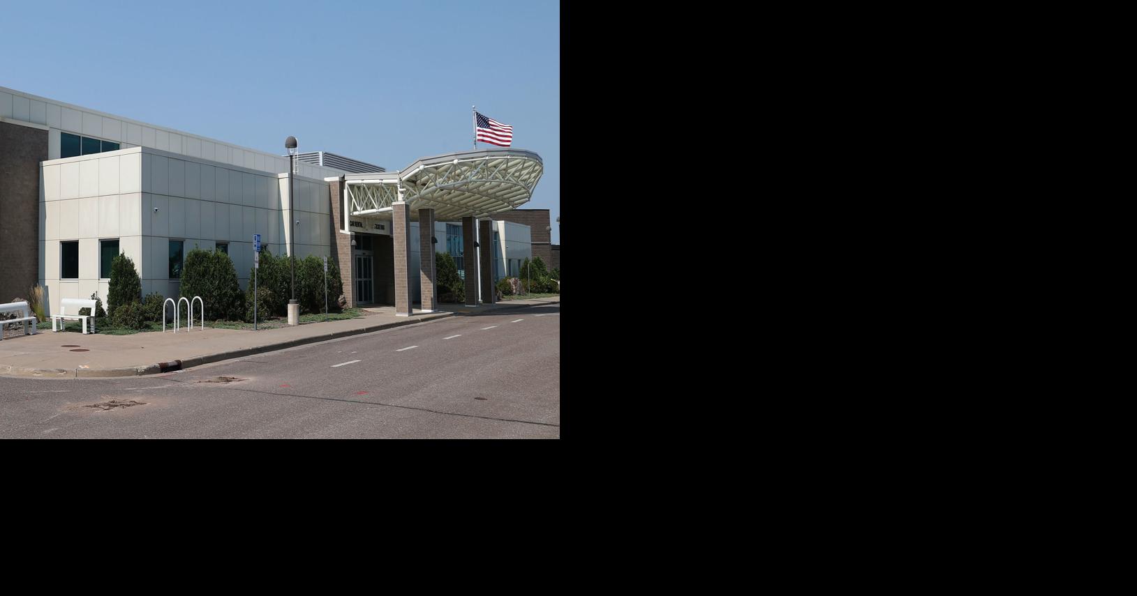 Landline shuttle joining Sun Country service in Eau Claire | Daily ...