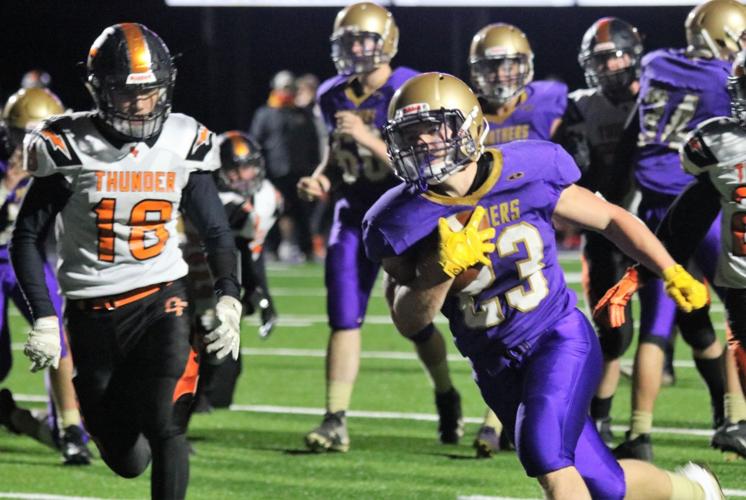 Prep football: Bauer's rushing attack helping Durand earn statewide ...