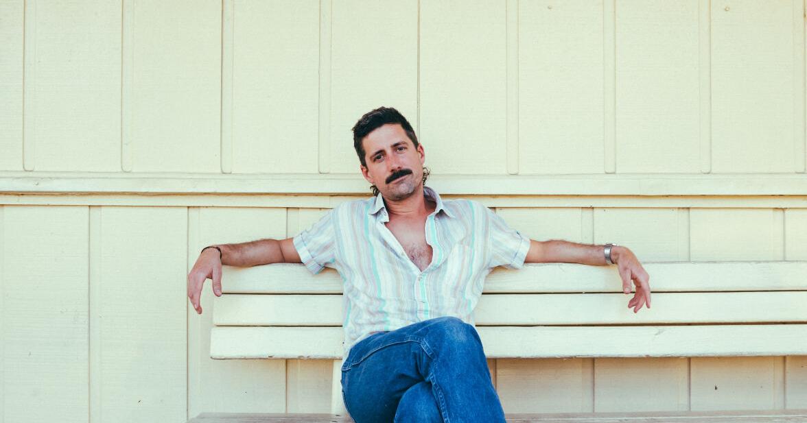 Progressive country singer-songwriter Dylan Earl hits Eau Claire | Arts ...