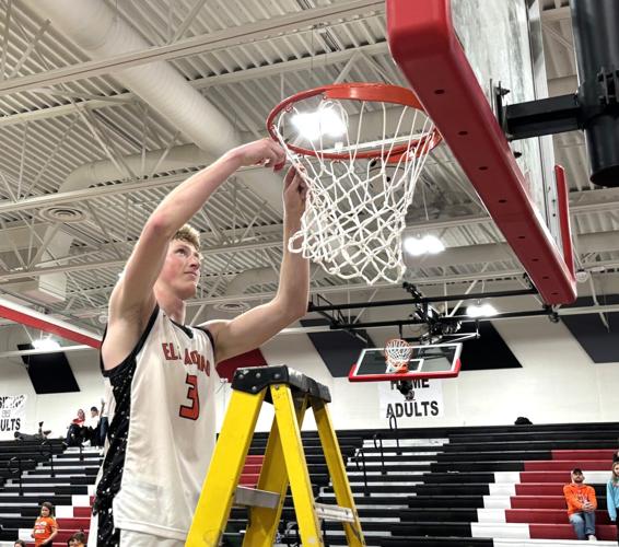 READY TO RUMBLE: Elk Mound boys set for state matchup | Sports ...
