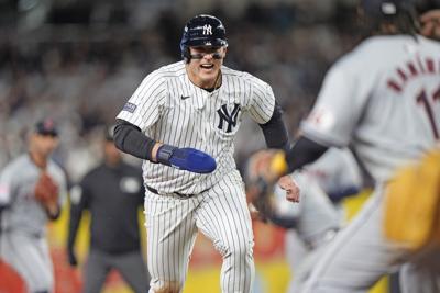 Still playing with two broken fingers, Yankees 1B Anthony Rizzo excited ...