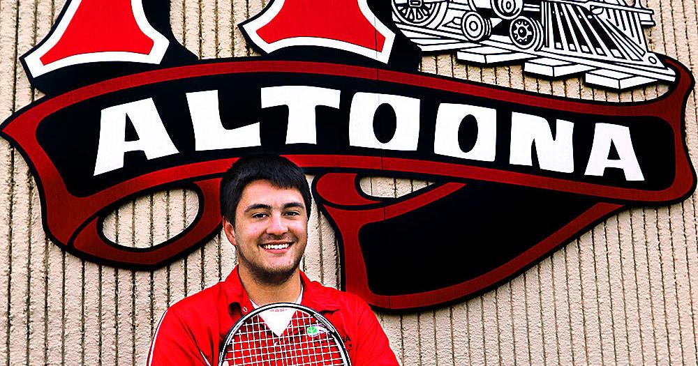 Altoona: Grad lives by father’s example | Front Page | leadertelegram.com