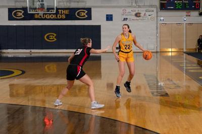 Blugold women roll past rival Blue Devils to get back in win column ...