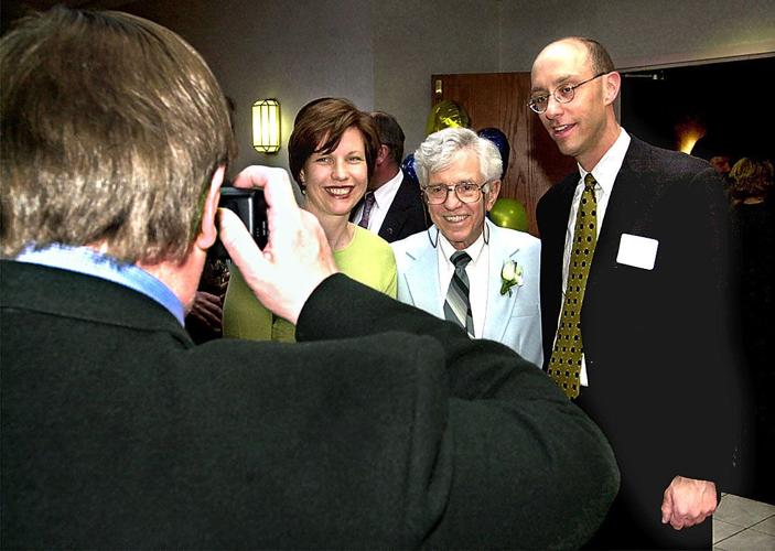 Beloved UW-EC broadcast professor touched many lives | | leadertelegram.com