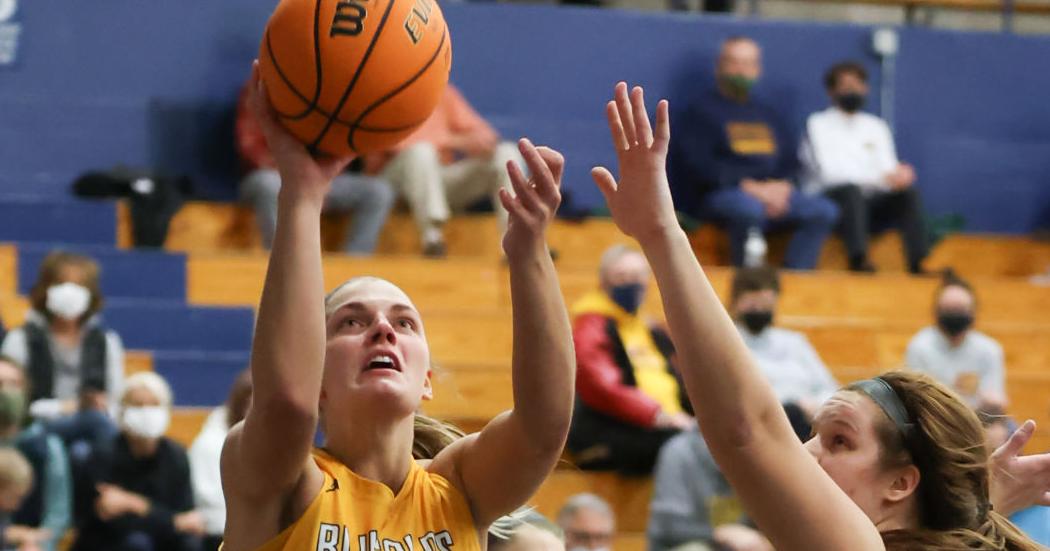 College basketball: Weekend off had contrasting effects for Blugold men ...