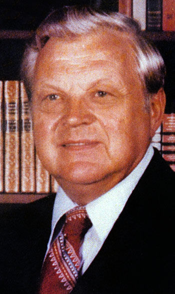 Delos Nelson | Obituaries | leadertelegram.com