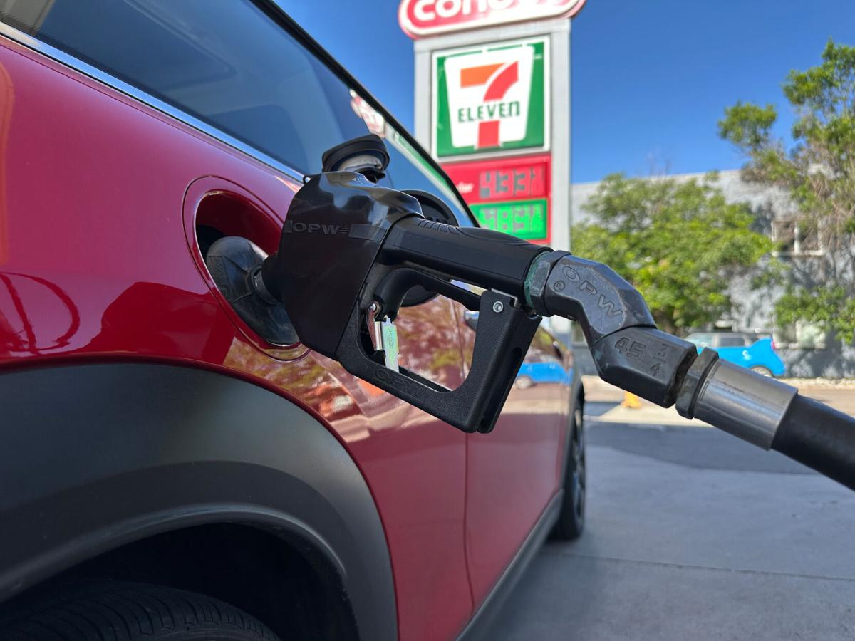 US Gasoline Prices | Nation & World | leadertelegram.com
