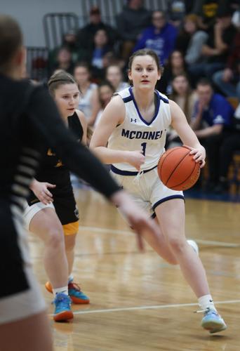 Lady Macks lead Cloverbelt-West after dominant win over unbeaten Cadott ...