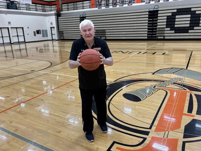 89-year-old Mulhern still coaching | Preps | leadertelegram.com