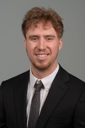 New Blugold men's basketball coach completes his coaching staff ...