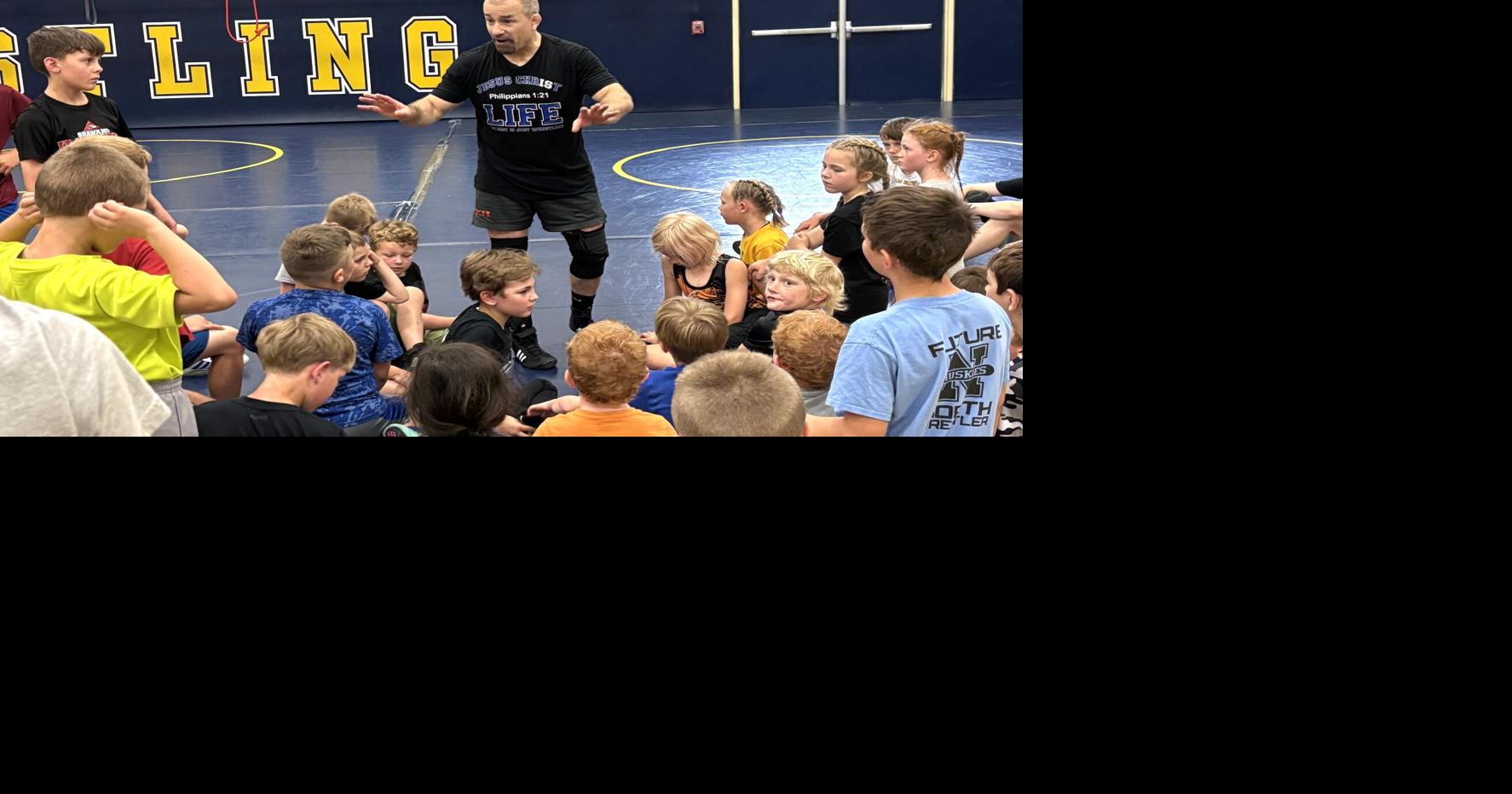2-time Olympian delivers message to wrestlers at UWEC camp | Sports ...