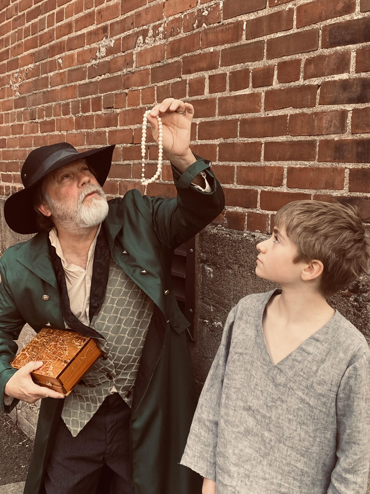 After over 20 years, 'Oliver!' director comes full circle | Arts ...
