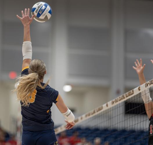 Photos: UWEC volleyball | Local Colleges | leadertelegram.com