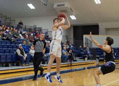 Area sports roundup (3/3): Chi-Hi graduate Reuter named G-MAC Freshman ...