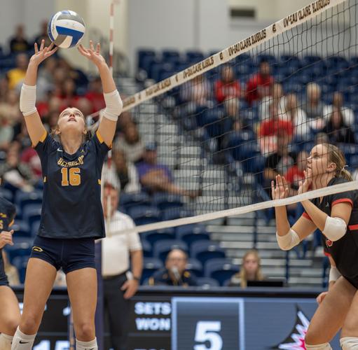 Photos: UWEC volleyball | Local Colleges | leadertelegram.com