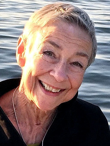 Roxanne Nelson's Instagram, Twitter & Facebook on IDCrawl