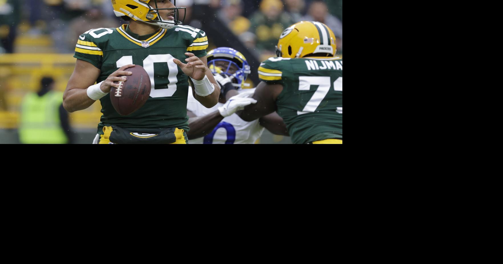 Packers offense taking small steps forward after enduring a rough ...