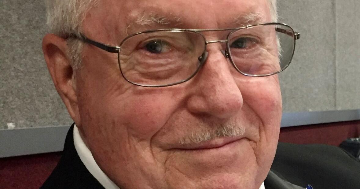 Stanley Pitt | Obituaries | leadertelegram.com