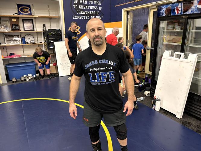 2-time Olympian delivers message to wrestlers at UWEC camp | Sports ...