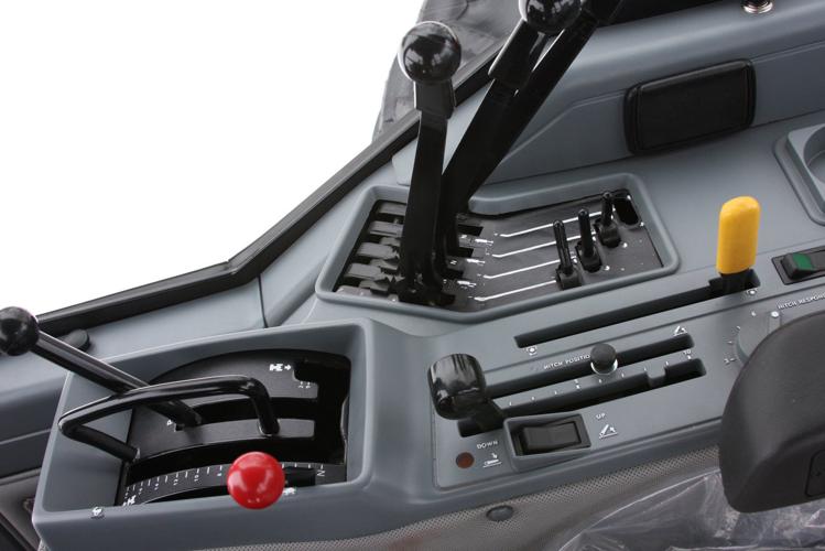 First 1987 Case IH Magnum 7140 tractor restored to original glory ...