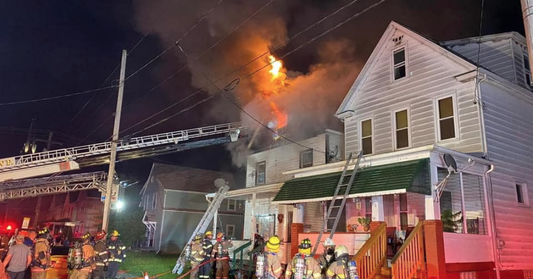 No injuries or entrapment reported in fire at Ford City houses | News ...