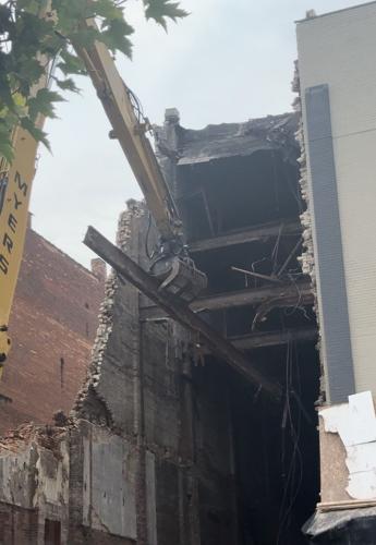 McConnell-Watterson building demolition continues | News | leadertimes.com