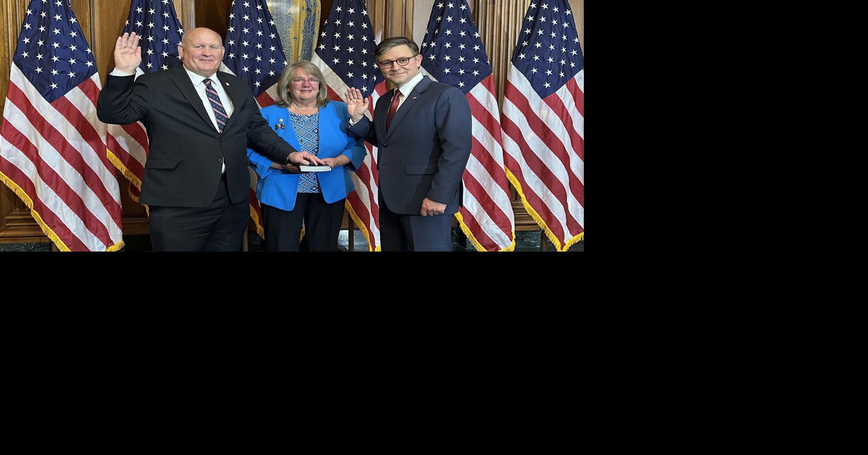 Thompson sworn in for 119th Congress | News | leadertimes.com