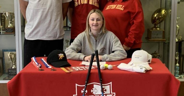Freeport's Lillie Snow Signs National Letter of Intent to Continue Golf Career at Seton Hill ...