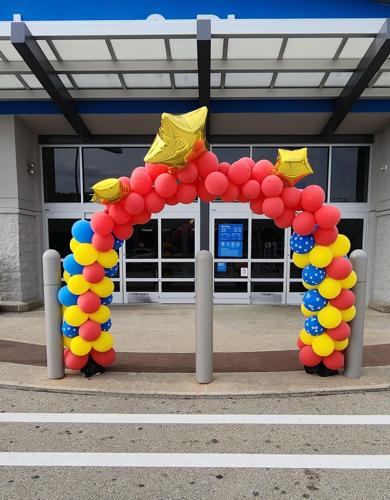Walmart holds grand reopening | News | leadertimes.com