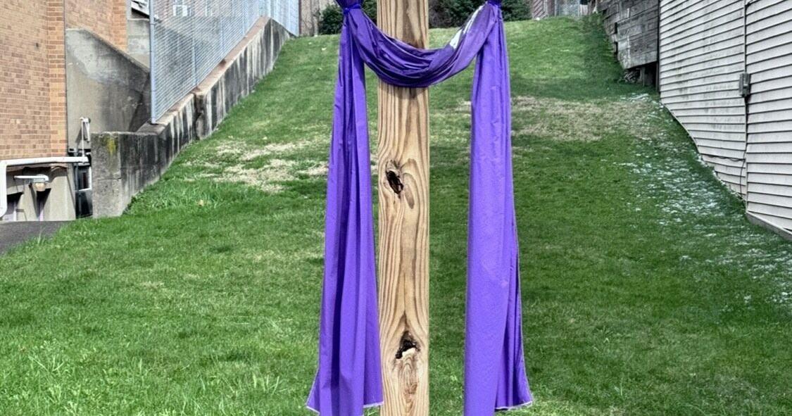 Crosses draped in purple announce the season of Lent | News ...