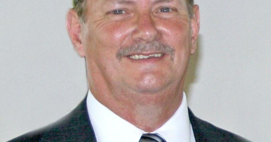 Russell E. Hawk Jr. | Obituaries | leadertimes.com