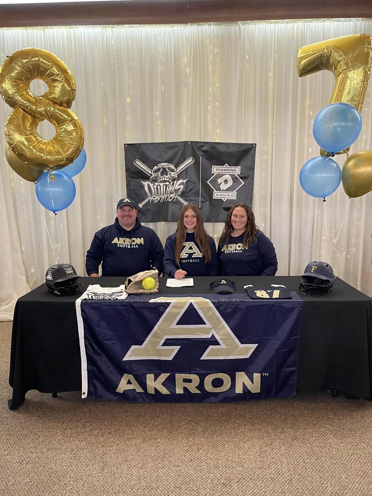 Freeport's Sydney Selker commits to continue softball career at ...