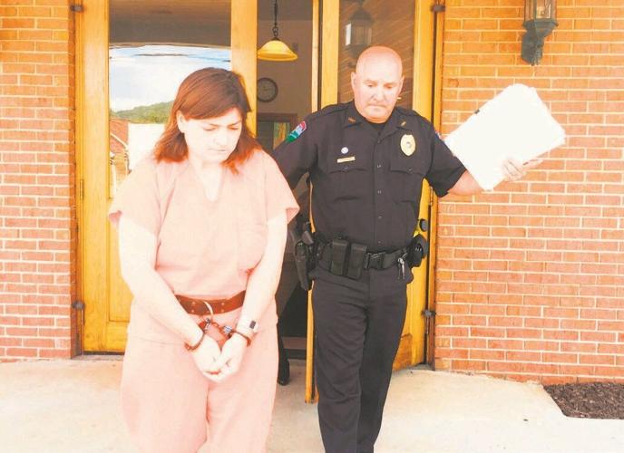 Melanie Sue Snyder sentenced to 20-40 years in prison for murder of her ...