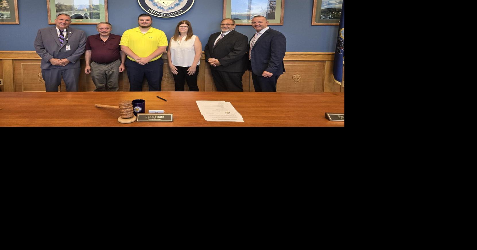 Main political party committee chairs show unified front at ...