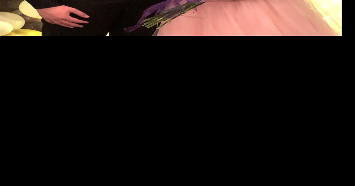 Freeport Prom king and queen are crowned | News | leadertimes.com