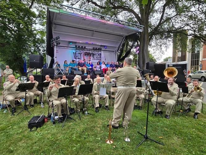 Fort Armstrong Folk Festival opening ceremonies are held | News ...