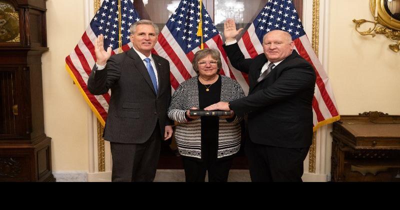 U.S. Rep. Thompson sworn in as representative of the 15th Congressional ...