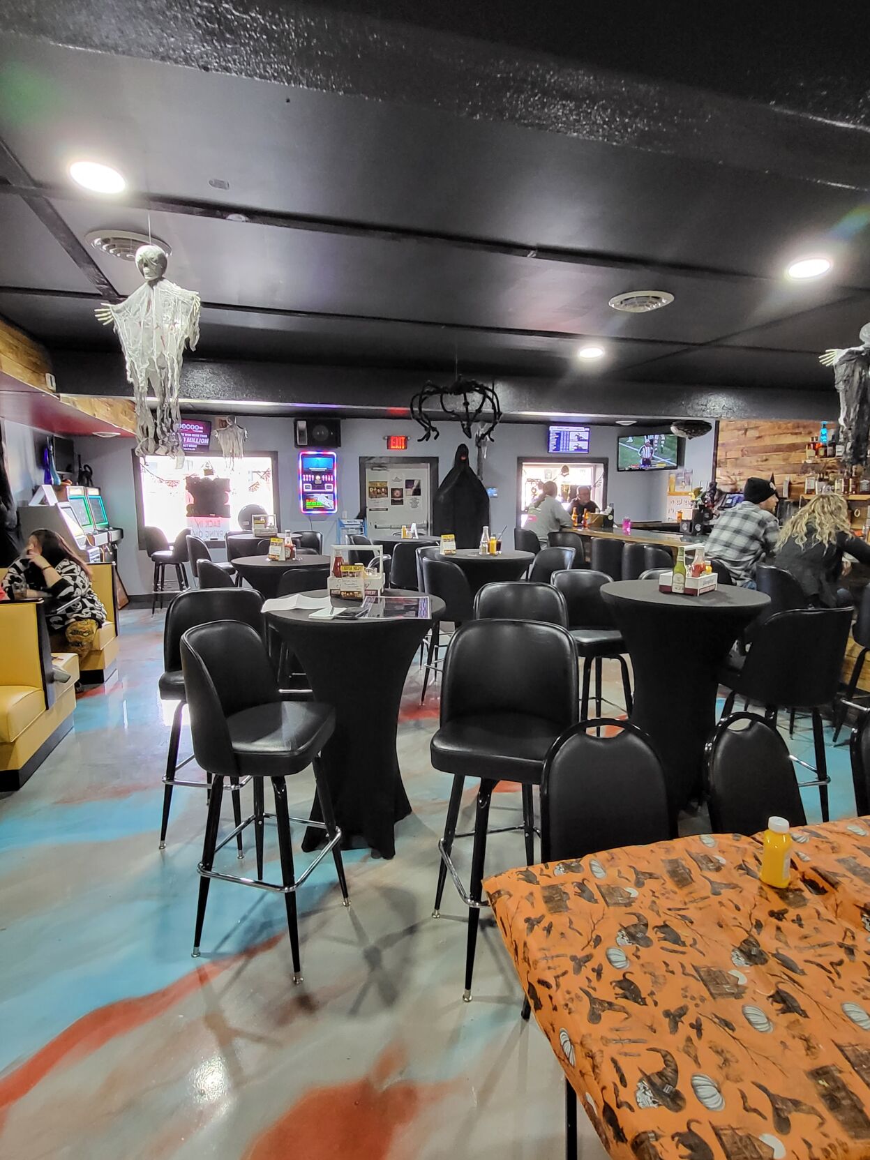 Moving forward with a new bar restaurant honoring Ruby | News | leadertimes.com