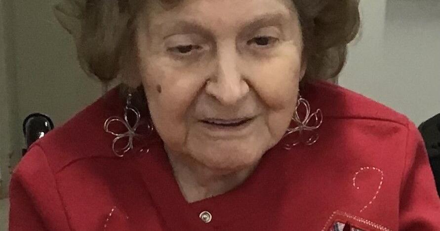 Helen (Dermidzakis) Harkins | Obituaries | leadertimes.com