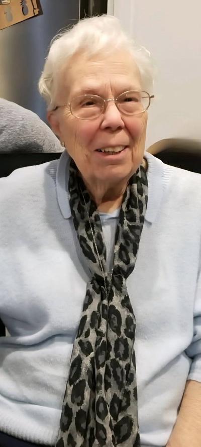 Martha 'Jean' Knepshield | Obituaries | leadertimes.com